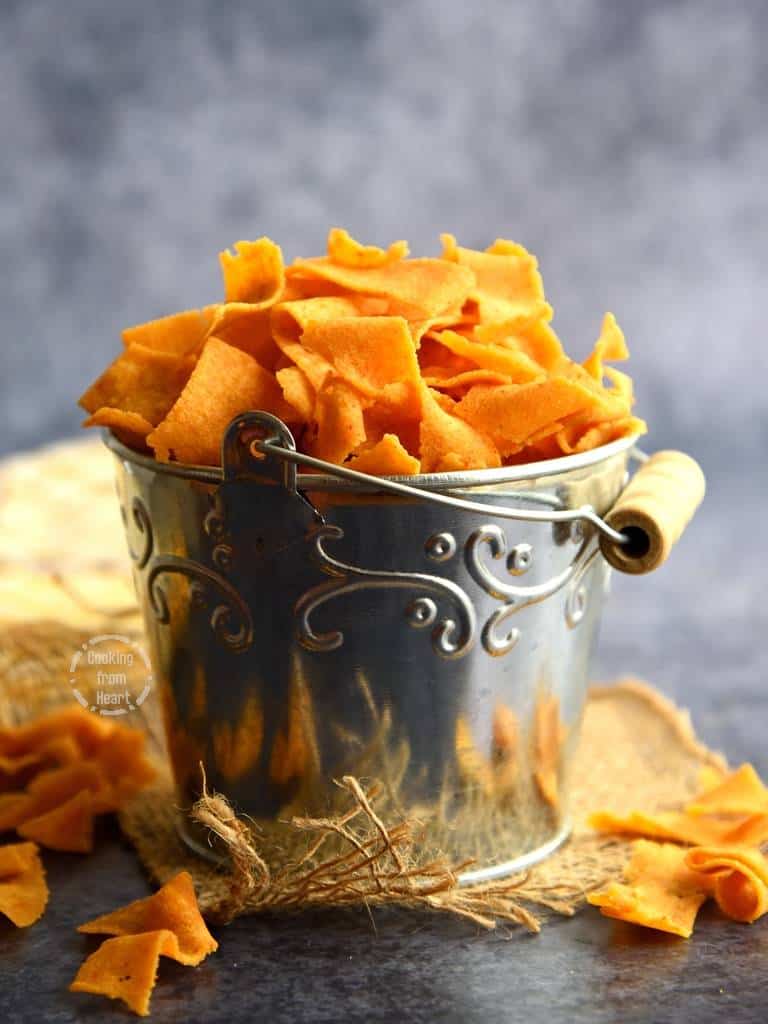 Garlic Seeval | Garlic Ribbon Pakoda | Cooking From Heart